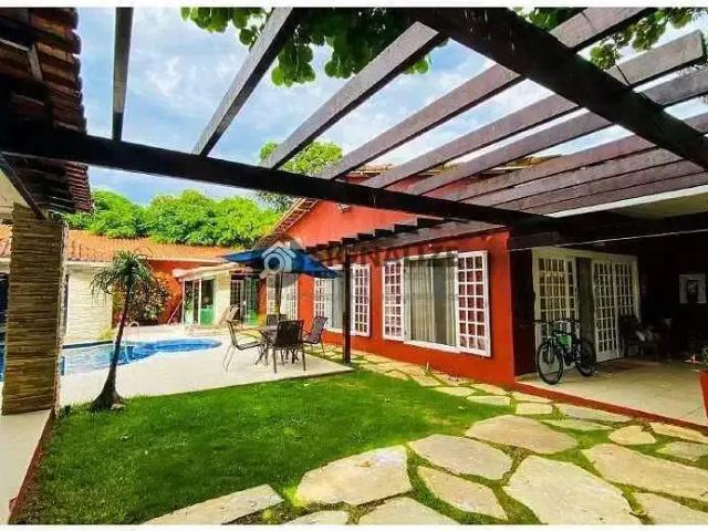 Casa / Sobrado em Condomínio para Venda em Cabo Frio/RJ Praia do Siqueira 4 Quartos