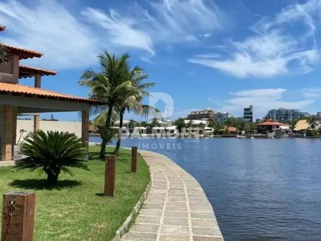 Casa / Sobrado em Condomínio para Venda em Cabo Frio/RJ São Bento 5 Quartos