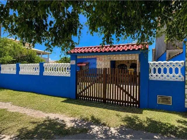 Casa / Sobrado em Condomínio para Venda em Cabo Frio/RJ Unamar 2 Quartos