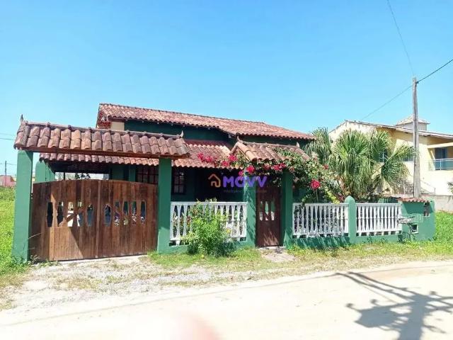 Casa / Sobrado em Condomínio para Venda em Cabo Frio/RJ Unamar 3 Quartos