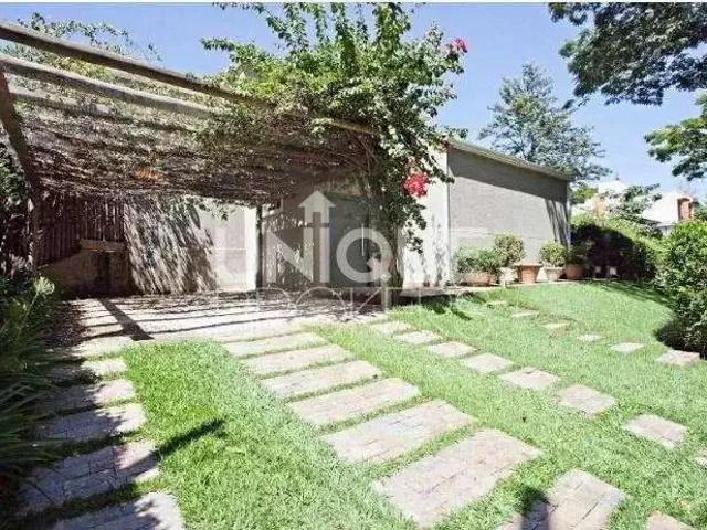 Casa / Sobrado em Condomínio para Venda em Cabreúva/SP Pinhal 4 Quartos