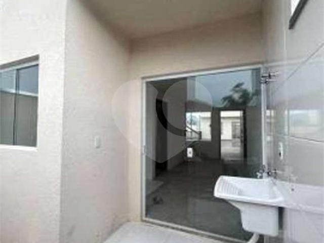 Casa / Sobrado em Condomínio para Venda em Cajamar/SP Ipês Polvilho 2 Quartos