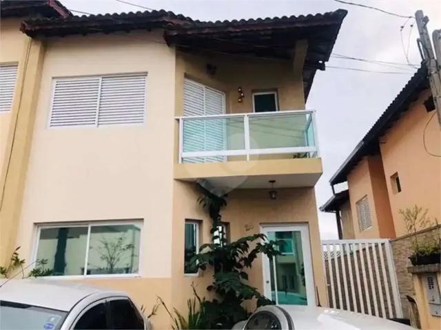 Casa / Sobrado em Condomínio para Venda em Cajamar/SP Santa Terezinha Jordanésia 3 Quartos