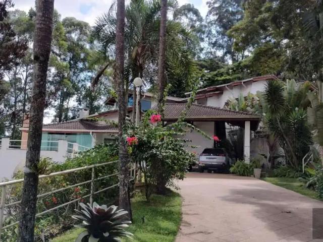 Casa / Sobrado em Condomínio para Venda em Cajamar/SP Serra dos Lagos Jordanésia 4 Quartos