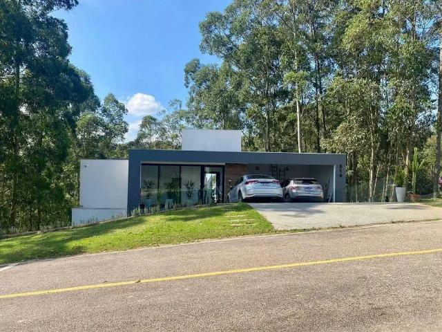Casa / Sobrado em Condomínio para Venda em Cajamar/SP Serra dos Lagos Jordanésia 5 Quartos