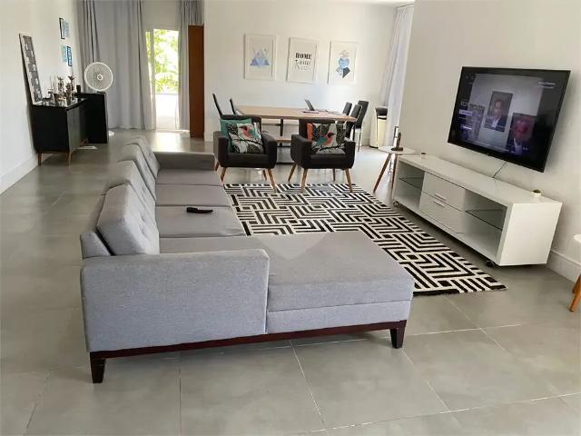 Casa / Sobrado em Condomínio para Venda em Cajamar/SP Serra dos Lagos Jordanésia 3 Quartos