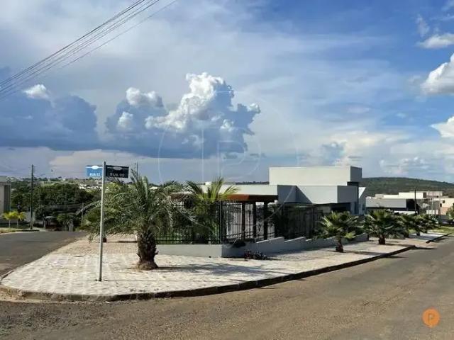 Casa / Sobrado em Condomínio para Venda em Caldas Novas/GO Condomínio Marinas di Caldas 3 Quartos