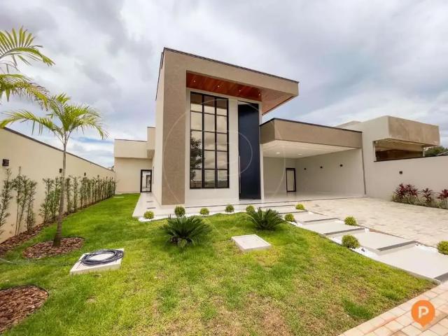 Casa / Sobrado em Condomínio para Venda em Caldas Novas/GO Condomínio Marinas di Caldas 3 Quartos