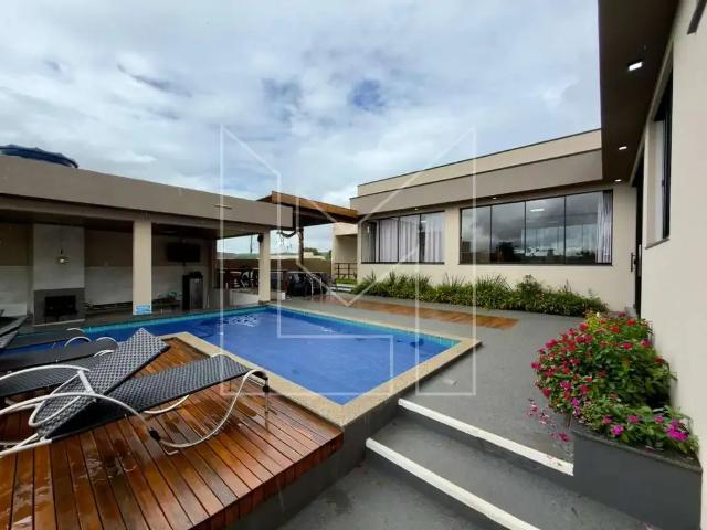 Casa / Sobrado em Condomínio para Venda em Caldas Novas/GO Condomínio Marinas di Caldas 3 Quartos