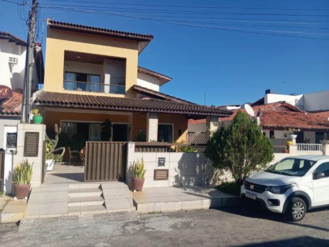 Casa / Sobrado em Condomínio para Venda em Camaçari/BA Abrantes 4 Quartos