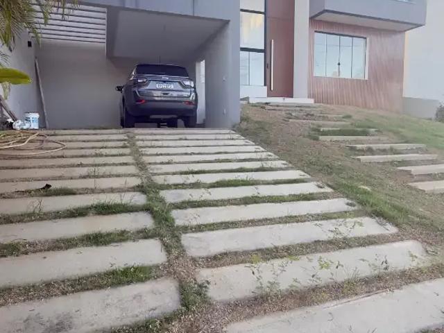 Casa / Sobrado em Condomínio para Venda em Camaçari/BA Abrantes 4 Quartos