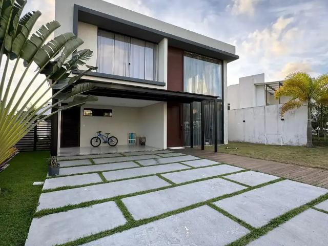 Casa / Sobrado em Condomínio para Venda em Camaçari/BA Abrantes 4 Quartos