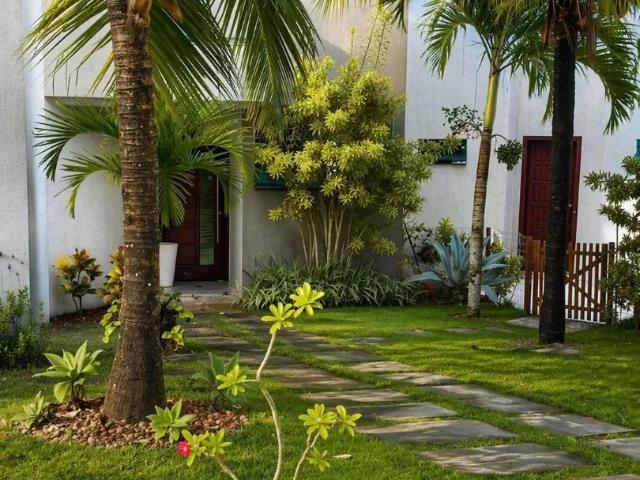 Casa / Sobrado em Condomínio para Venda em Camaçari/BA Abrantes 5 Quartos