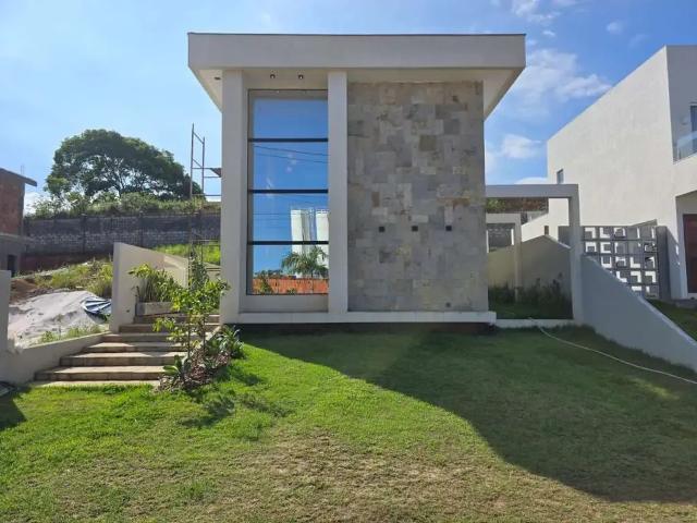 Casa / Sobrado em Condomínio para Venda em Camaçari/BA Alphaville Abrantes 4 Quartos
