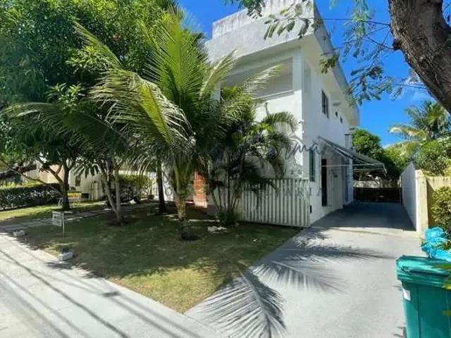 Casa / Sobrado em Condomínio para Venda em Camaçari/BA Alphaville Abrantes 4 Quartos
