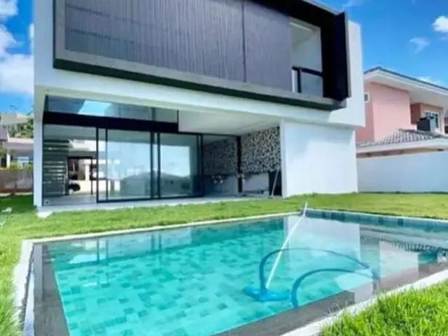 Casa / Sobrado em Condomínio para Venda em Camaçari/BA Alphaville Abrantes 4 Quartos