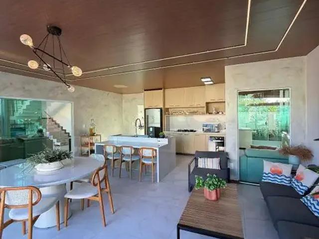 Casa / Sobrado em Condomínio para Venda em Camaçari/BA Barra do Jacuípe 4 Quartos