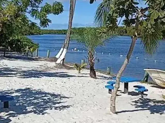Casa / Sobrado em Condomínio para Venda em Camaçari/BA Barra do Jacuípe 6 Quartos