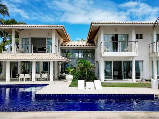 Casa / Sobrado em Condomínio para Venda em Camaçari/BA Busca Vida 6 Quartos