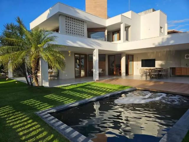 Casa / Sobrado em Condomínio para Venda em Camaçari/BA Guarajuba 4 Quartos