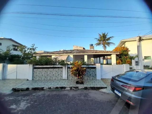 Casa / Sobrado em Condomínio para Venda em Camaçari/BA Guarajuba 4 Quartos