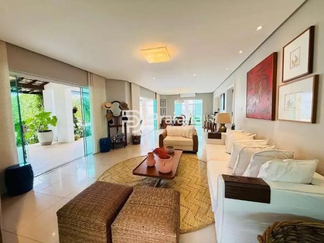 Casa / Sobrado em Condomínio para Venda em Camaçari/BA Guarajuba 5 Quartos