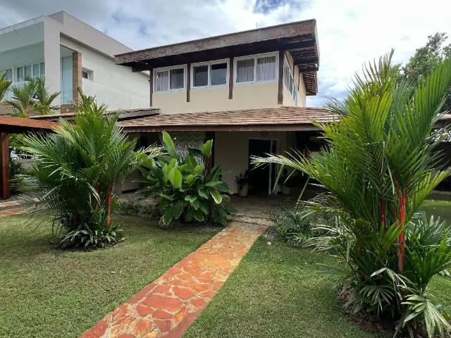 Casa / Sobrado em Condomínio para Venda em Camaçari/BA Guarajuba 6 Quartos