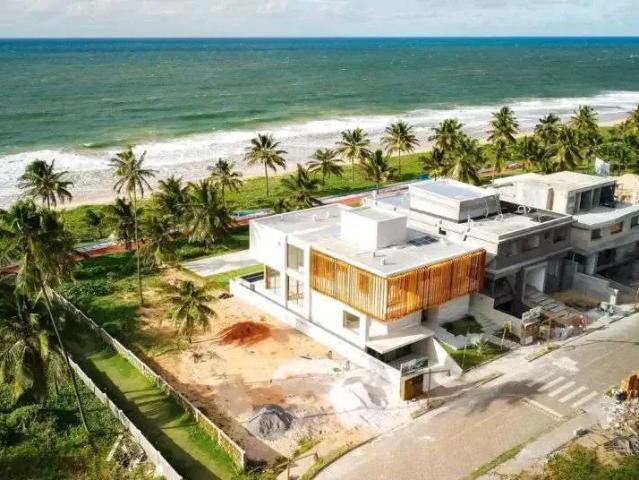 Casa / Sobrado em Condomínio para Venda em Camaçari/BA Guarajuba 8 Quartos