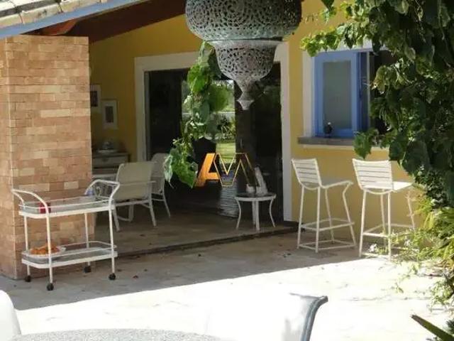 Casa / Sobrado em Condomínio para Venda em Camaçari/BA Interlagos 4 Quartos