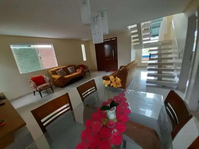 Casa / Sobrado em Condomínio para Venda em Camaçari/BA Jauá 4 Quartos