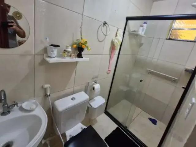 Casa / Sobrado em Condomínio para Venda em Camaçari/BA Jauá 4 Quartos