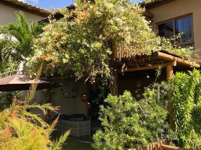 Casa / Sobrado em Condomínio para Venda em Camaçari/BA Monte Gordo 3 Quartos