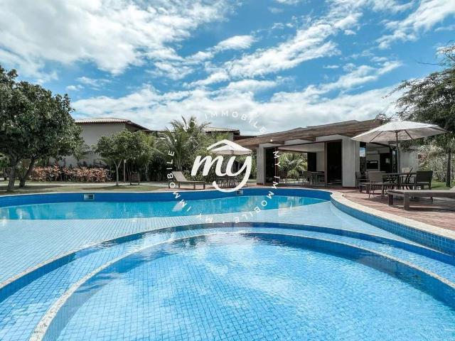 Casa / Sobrado em Condomínio para Venda em Camaçari/BA Monte Gordo 3 Quartos