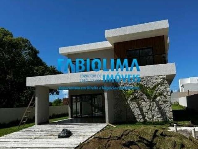 Casa / Sobrado em Condomínio para Venda em Camaçari/BA Monte Gordo 4 Quartos