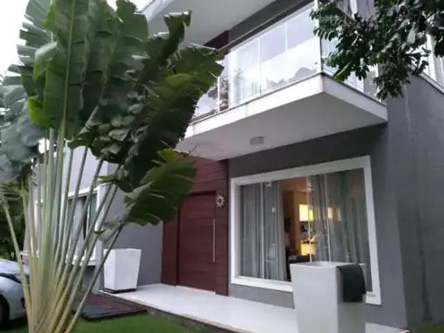 Casa / Sobrado em Condomínio para Venda em Camaçari/BA Monte Gordo 5 Quartos