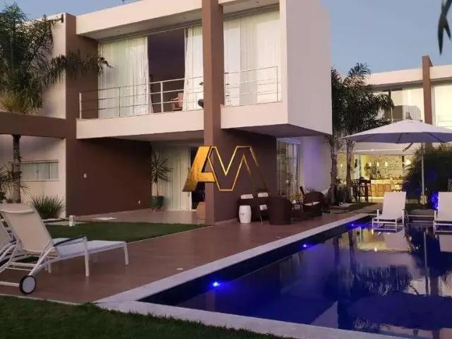 Casa / Sobrado em Condomínio para Venda em Camaçari/BA Praia de Busca Vida 4 Quartos