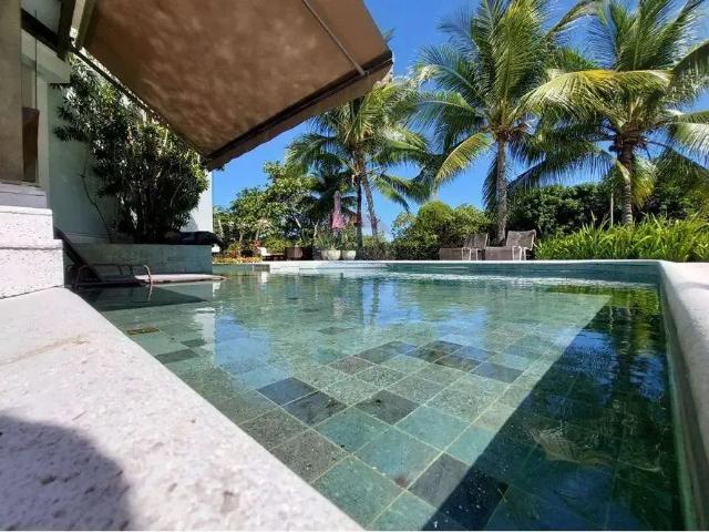 Casa / Sobrado em Condomínio para Venda em Camaçari/BA Praia de Busca Vida 4 Quartos