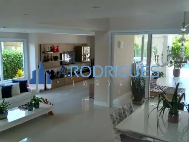 Casa / Sobrado em Condomínio para Venda em Camaçari/BA Praia de Busca Vida 5 Quartos