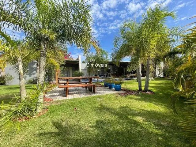 Casa / Sobrado em Condomínio para Venda em Camaçari/BA Praia de Busca Vida 5 Quartos