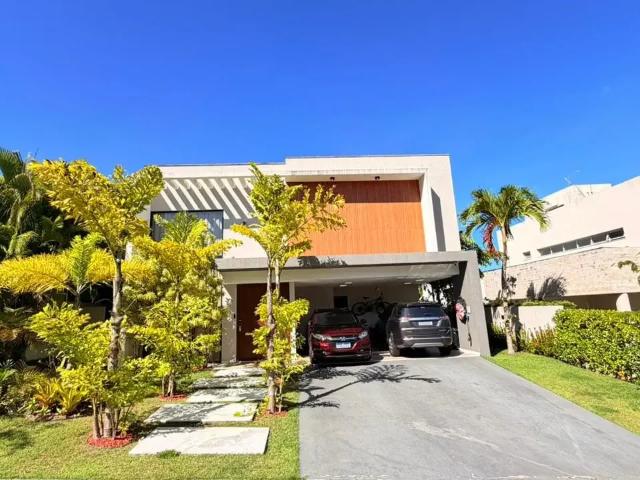 Casa / Sobrado em Condomínio para Venda em Camaçari/BA Vilas de Abrantes 4 Quartos