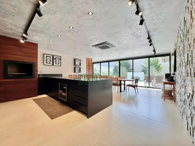Casa / Sobrado em Condomínio para Venda em Cambé/PR Jardim Tarobá 4 Quartos