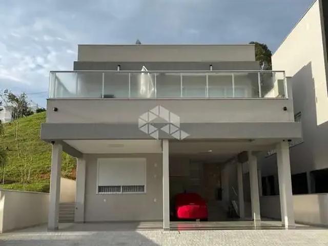 Casa / Sobrado em Condomínio para Venda em Camboriú/SC Centro 3 Quartos