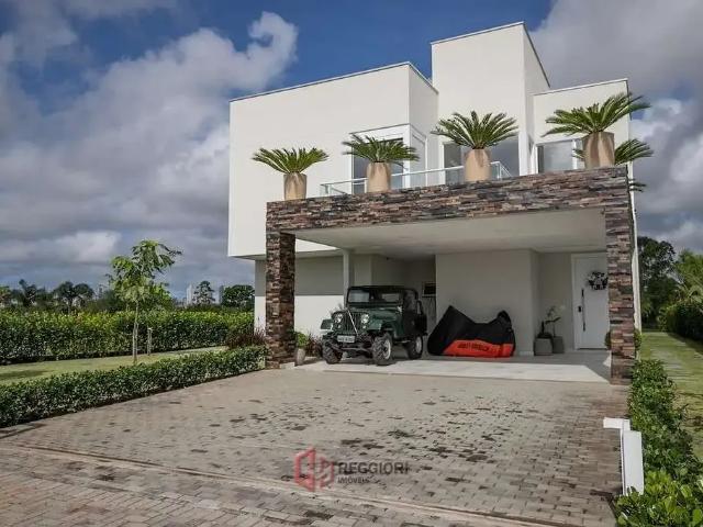 Casa / Sobrado em Condomínio para Venda em Camboriú/SC Centro 4 Quartos