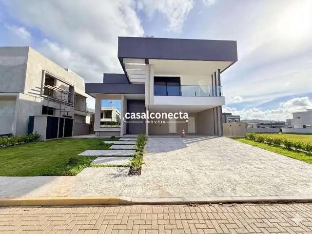Casa / Sobrado em Condomínio para Venda em Camboriú/SC Centro 4 Quartos