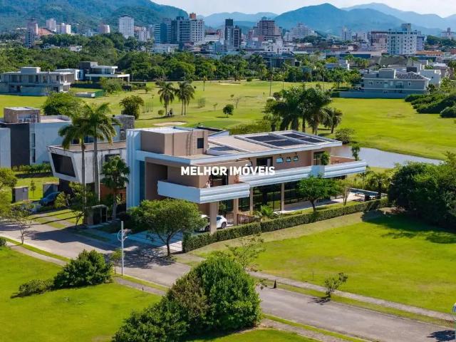 Casa / Sobrado em Condomínio para Venda em Camboriú/SC Centro 4 Quartos