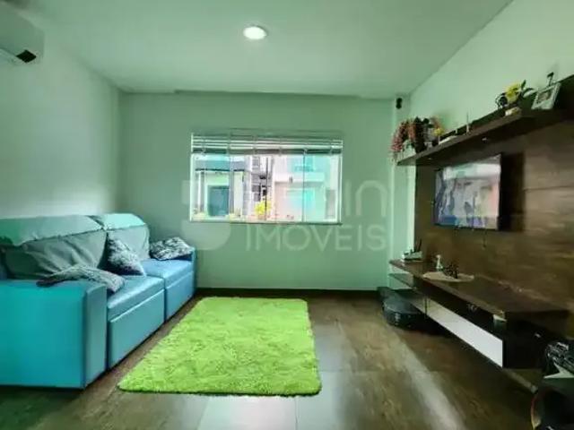 Casa / Sobrado em Condomínio para Venda em Camboriú/SC Monte Alegre 3 Quartos