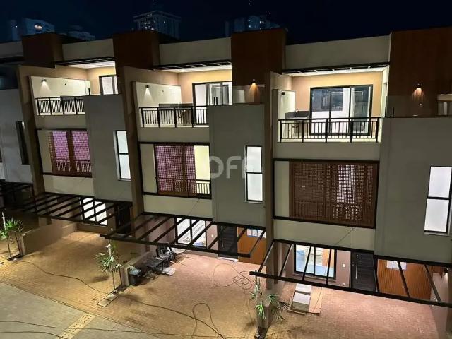 Casa / Sobrado em Condomínio para Venda em Campinas/SP Chácara Primavera 4 Quartos
