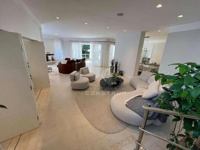 Casa / Sobrado em Condomínio para Venda em Campinas/SP Alphaville 4 Quartos