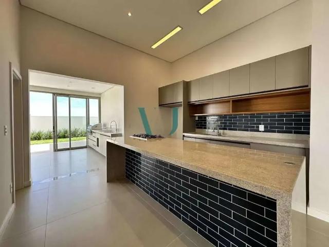 Casa / Sobrado em Condomínio para Venda em Campinas/SP Alphaville Dom Pedro 3 3 Quartos