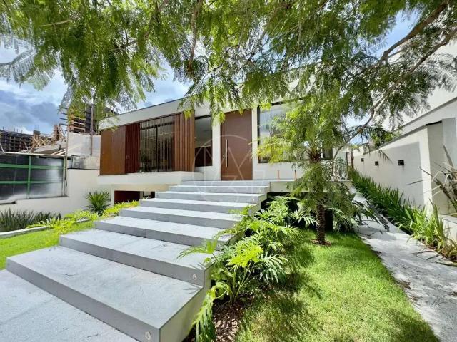 Casa / Sobrado em Condomínio para Venda em Campinas/SP Alphaville Dom Pedro 3 3 Quartos